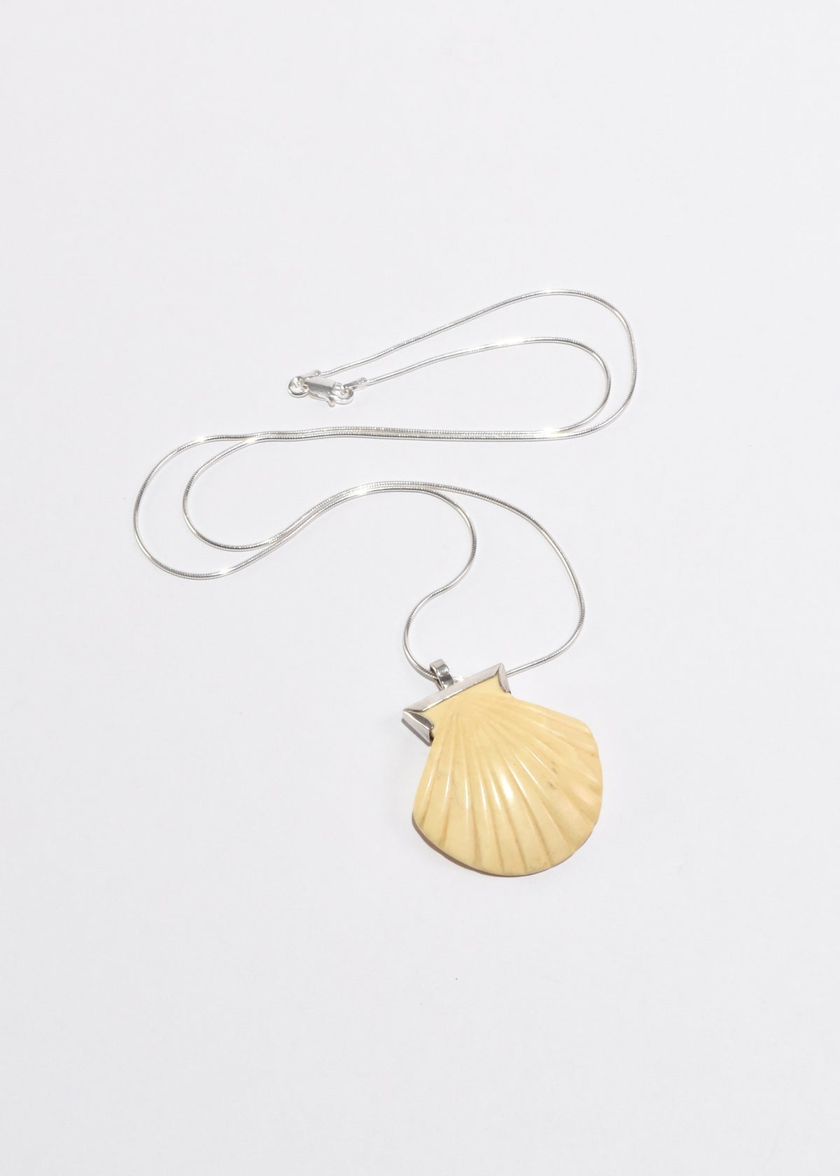 Carved Shell Pendant Necklace — Casa Shop